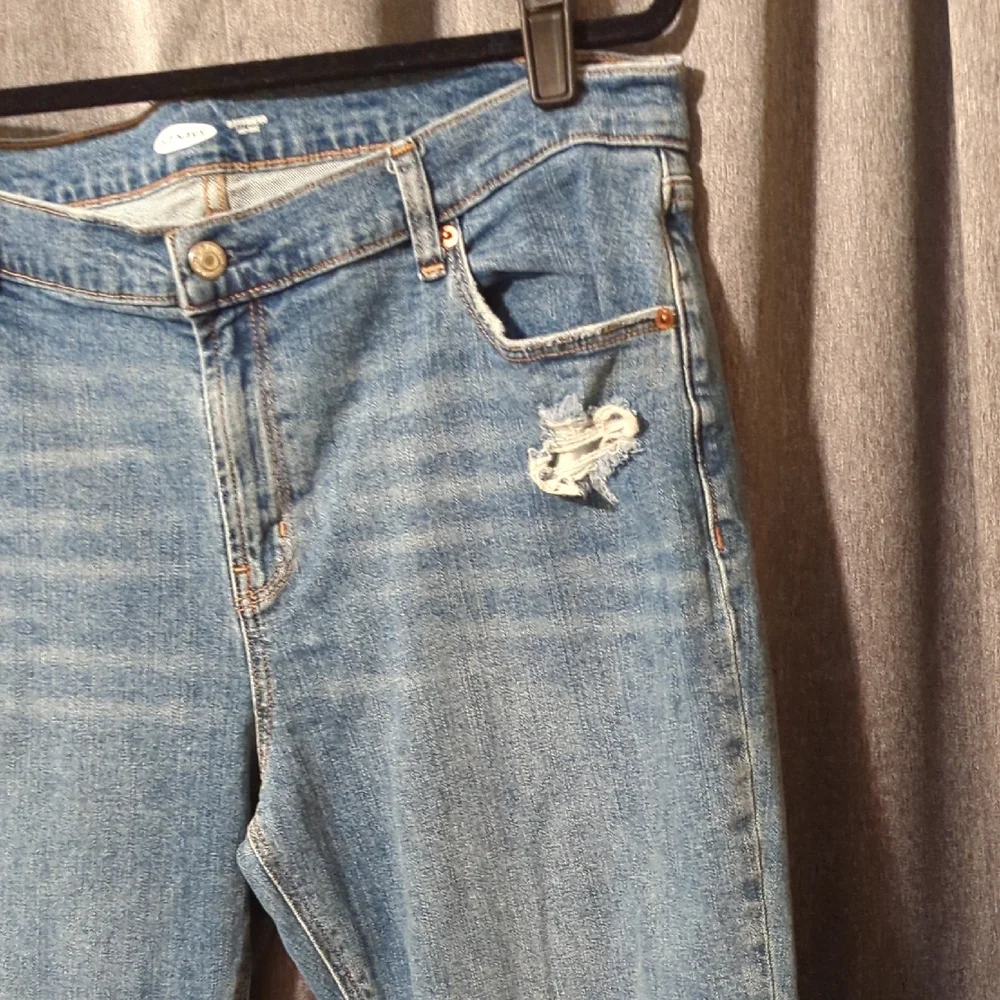 Old Navy | Jeans | Old Navy Light Blue Cropped Jeans With Subtle ...